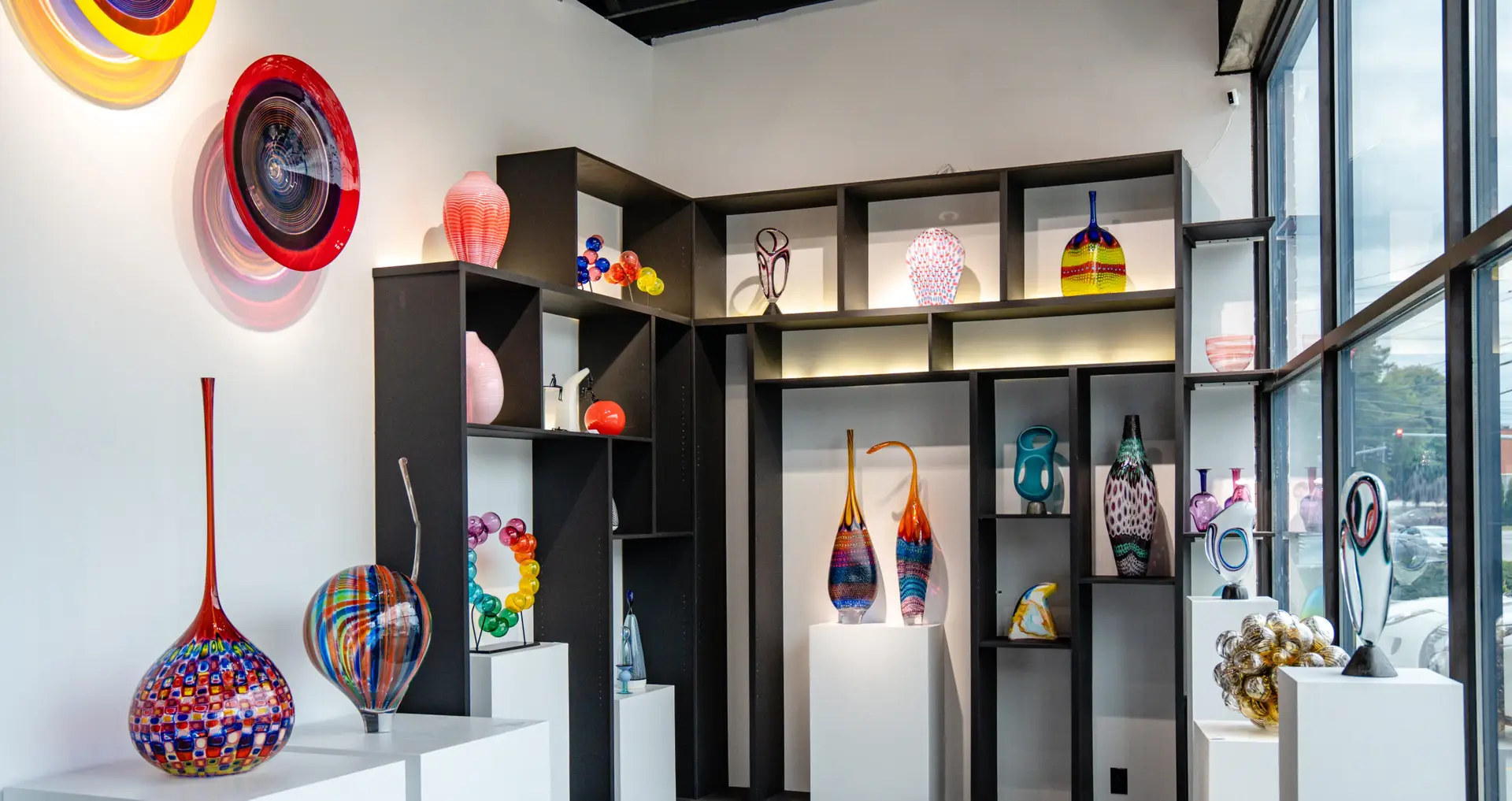 Art Gallery - Trifecta: Glass - Art - Lounge